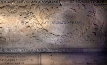 Tomb of Painter Raphael 3rd Aedicula Pantheon Rome Italy